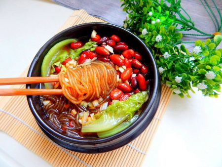 Suan La Fen (Hot and Sour Noodles 酸辣粉) - Chinese Food Wiki